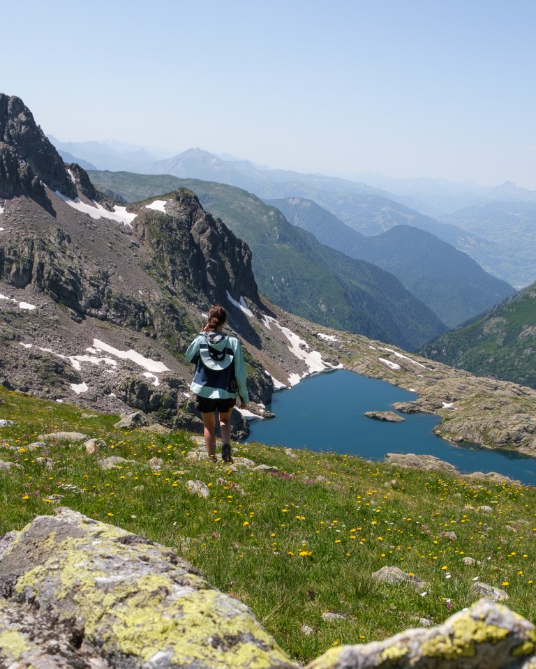 Tour des Aiguilles Rouges : trek de 4 jours face au Mont Blanc – Marine ...